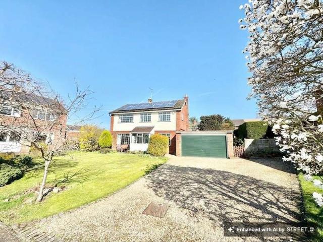 4 Bedroom Property