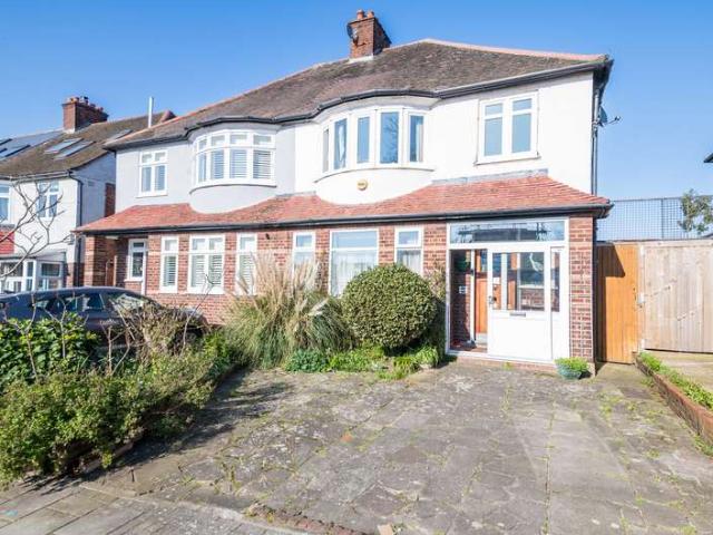4 Bedroom Property