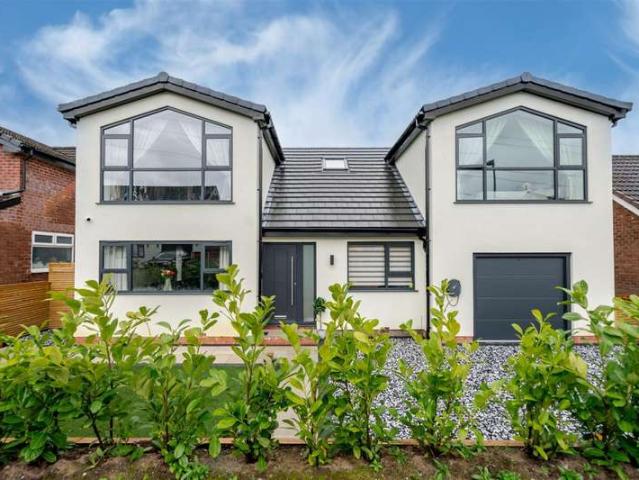 4 Bedroom Property