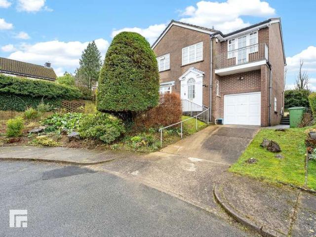 4 Bedroom Property