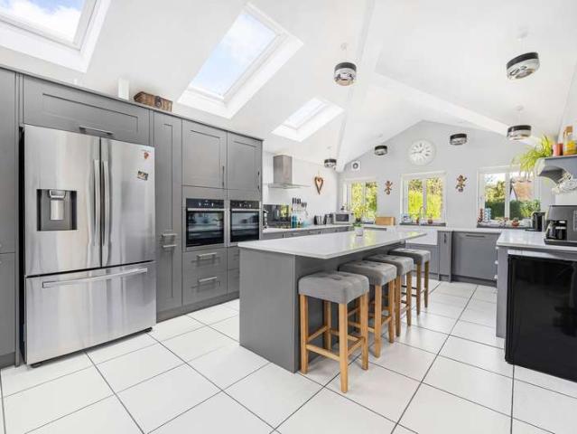 4 Bedroom Property