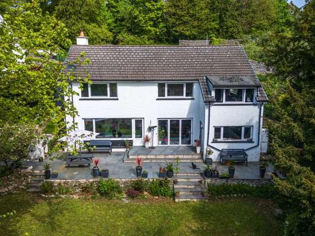 4 Bedroom Property