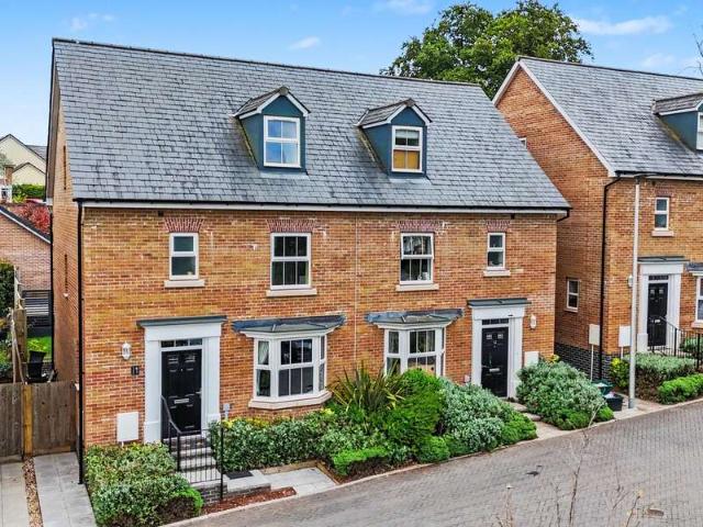 4 Bedroom Property