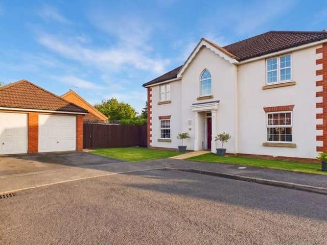 4 Bedroom Property