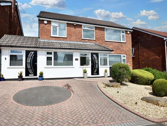 4 Bedroom Property