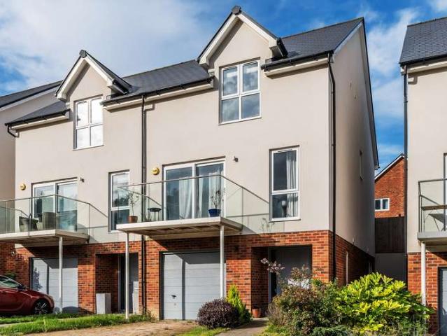 4 Bedroom Property