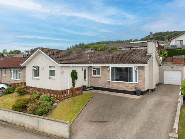4 Bedroom Property