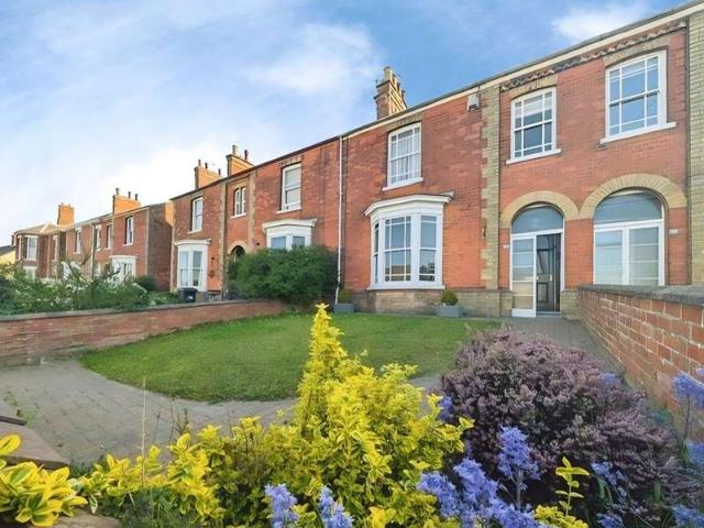 4 Bedroom Property