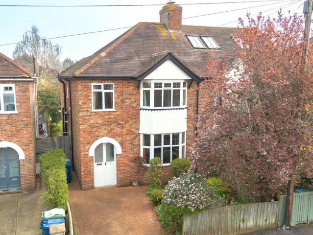 4 Bedroom Property
