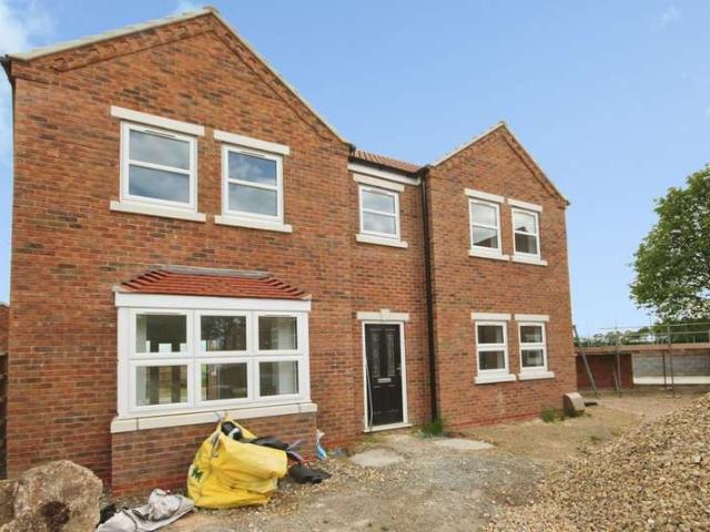 4 Bedroom Property