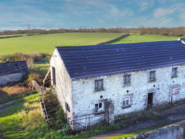 4 Bedroom Property