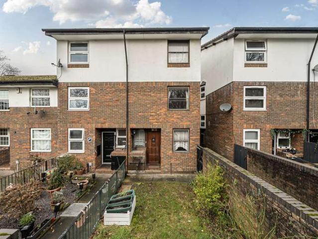 4 Bedroom Property
