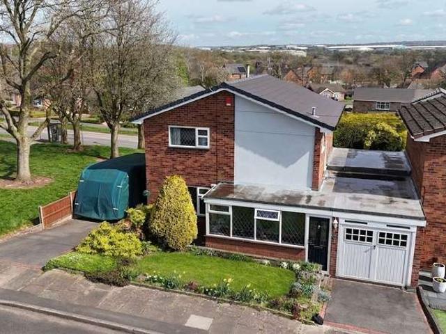 4 Bedroom Property