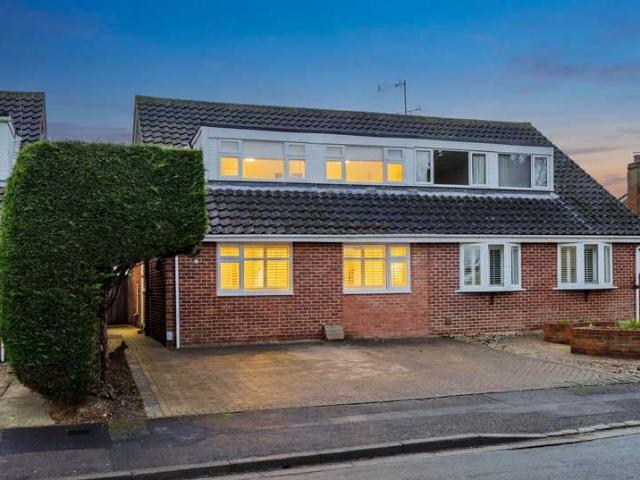 4 Bedroom Property