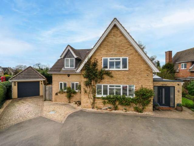 4 Bedroom Property