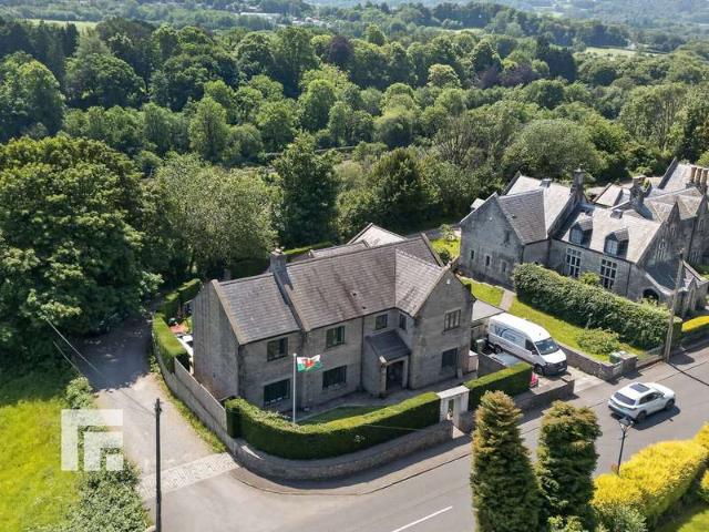 4 Bedroom Property
