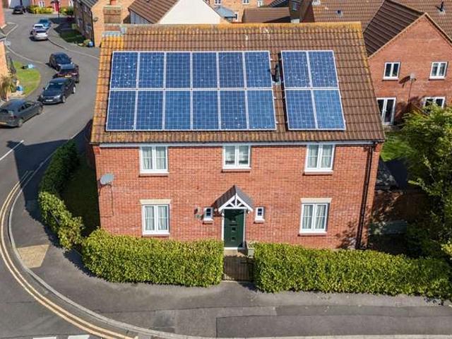 4 Bedroom Property