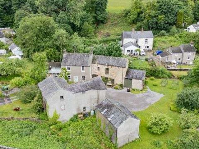 4 Bedroom Property