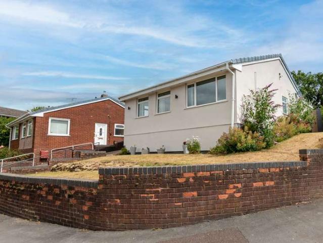 4 Bedroom Property