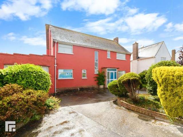 4 Bedroom Property