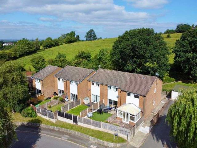 4 Bedroom Property