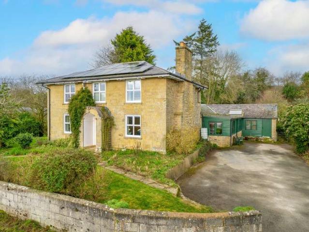 4 Bedroom Property