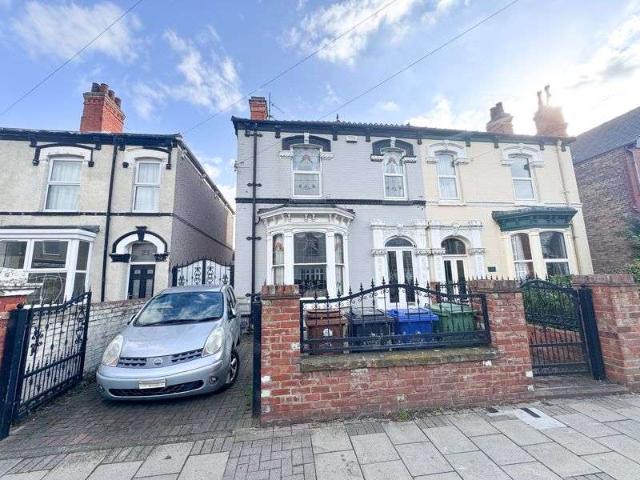4 Bedroom Property