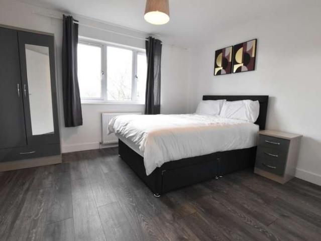 4 Bedroom Property