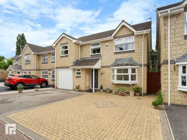 4 Bedroom Property