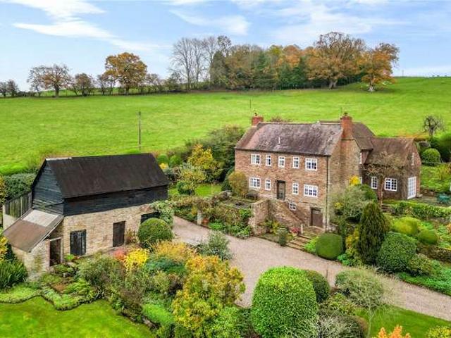 4 Bedroom Property