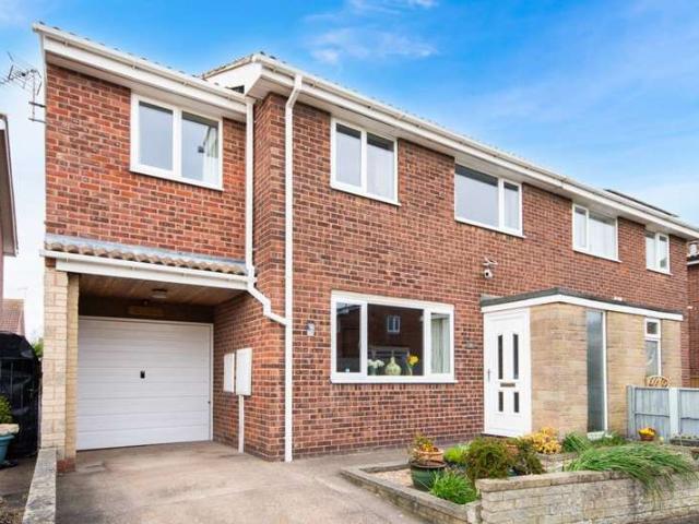 4 Bedroom Property