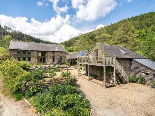 4 Bedroom Property