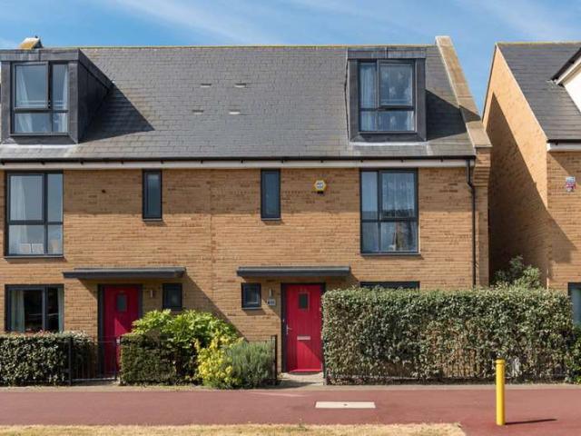 4 Bedroom Property