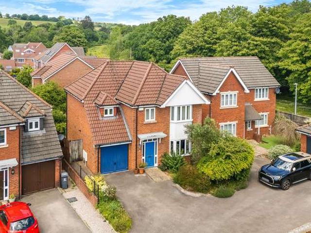 4 Bedroom Property