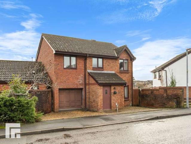 4 Bedroom Property