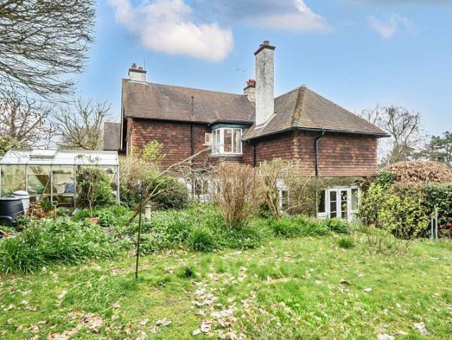 4 Bedroom Property