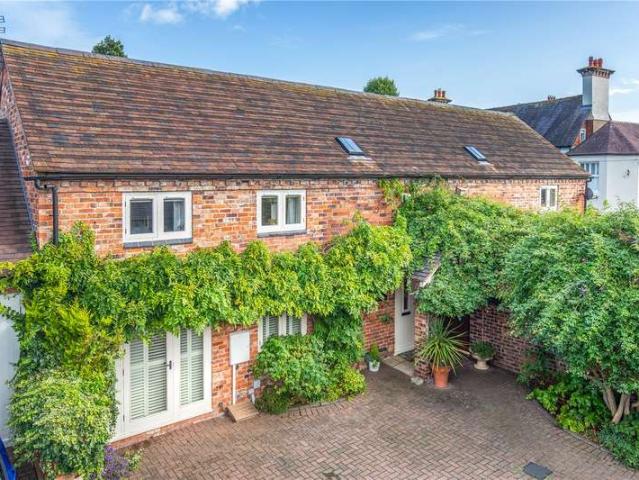 4 Bedroom Property