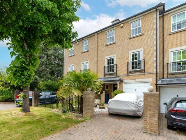 4 Bedroom Property
