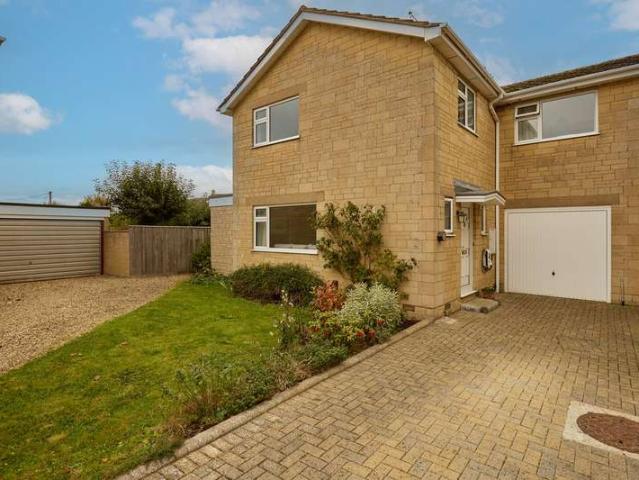 4 Bedroom Property