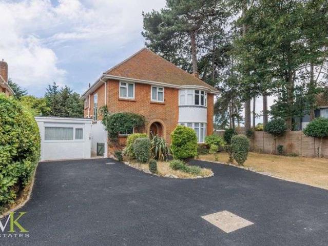 4 Bedroom Property