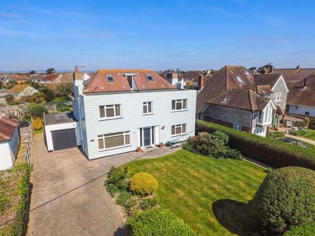 4 Bedroom Property