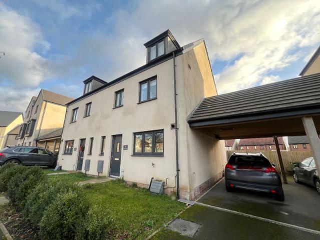 4 Bedroom Property