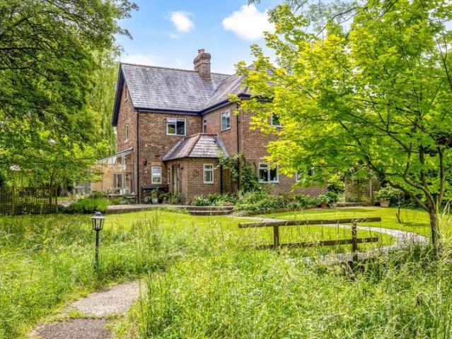 4 Bedroom Property