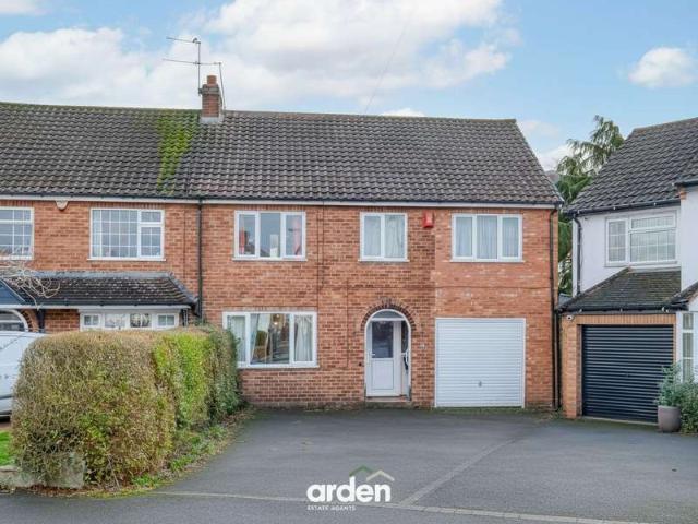 4 Bedroom Property