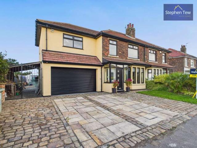 4 Bedroom Property