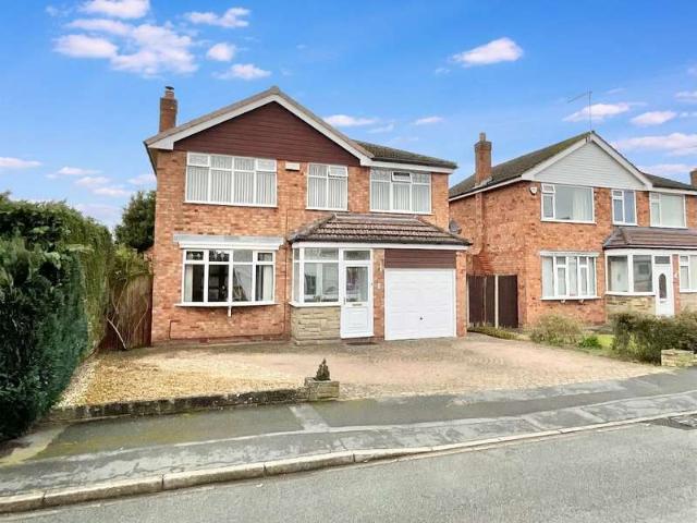 4 Bedroom Property
