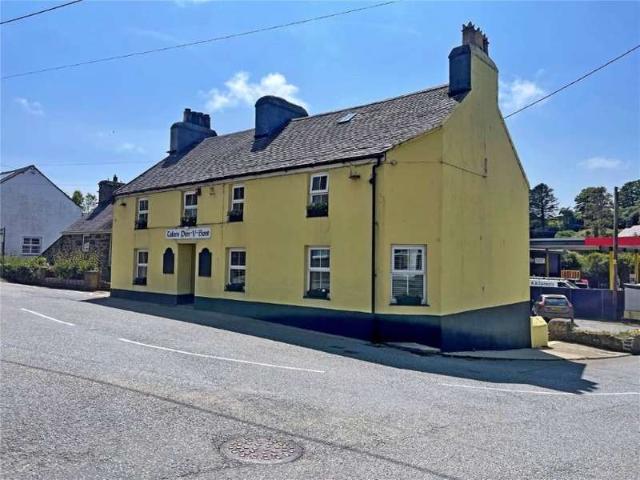 4 Bedroom Property