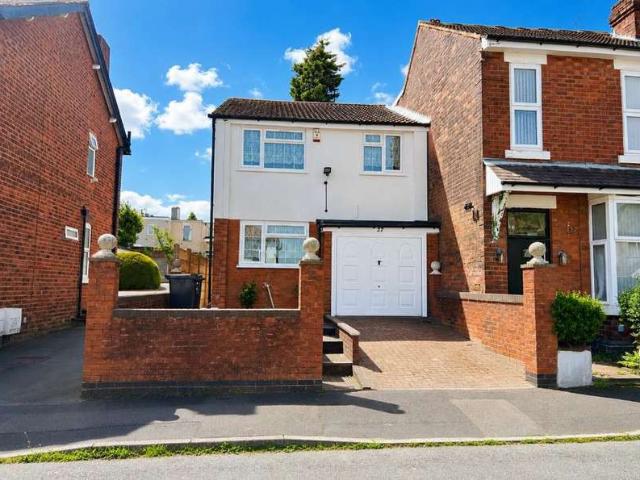 4 Bedroom Property