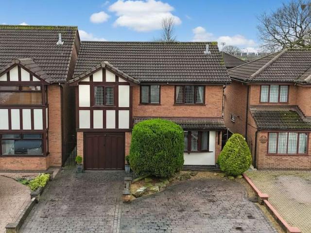 4 Bedroom Property