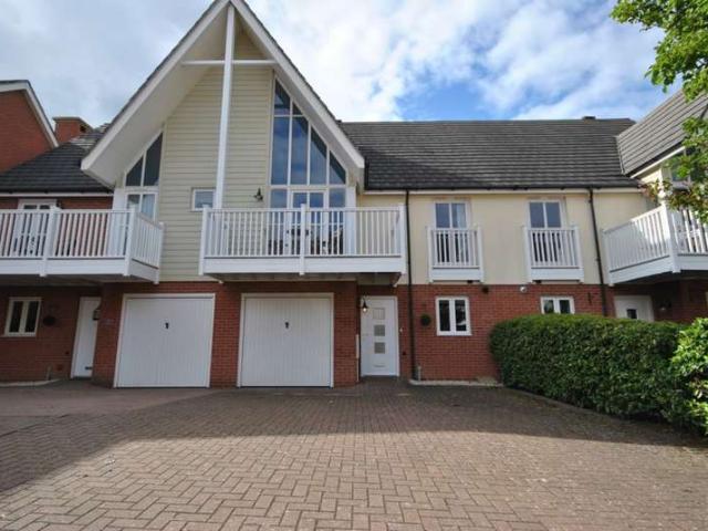 4 Bedroom Property